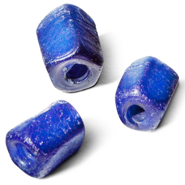 Looking for Blue Beads on The Golden Rock - All At Sea - Caribbean