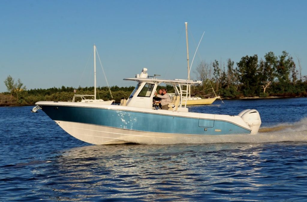 Everglades Announces Latest Model - Hybrid Bay/Offshore Boat, 253 ...