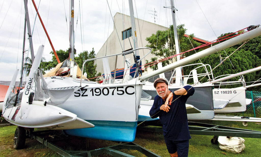 Monohulls Versus Multihulls Versus Cattlemarans - ALL AT SEA