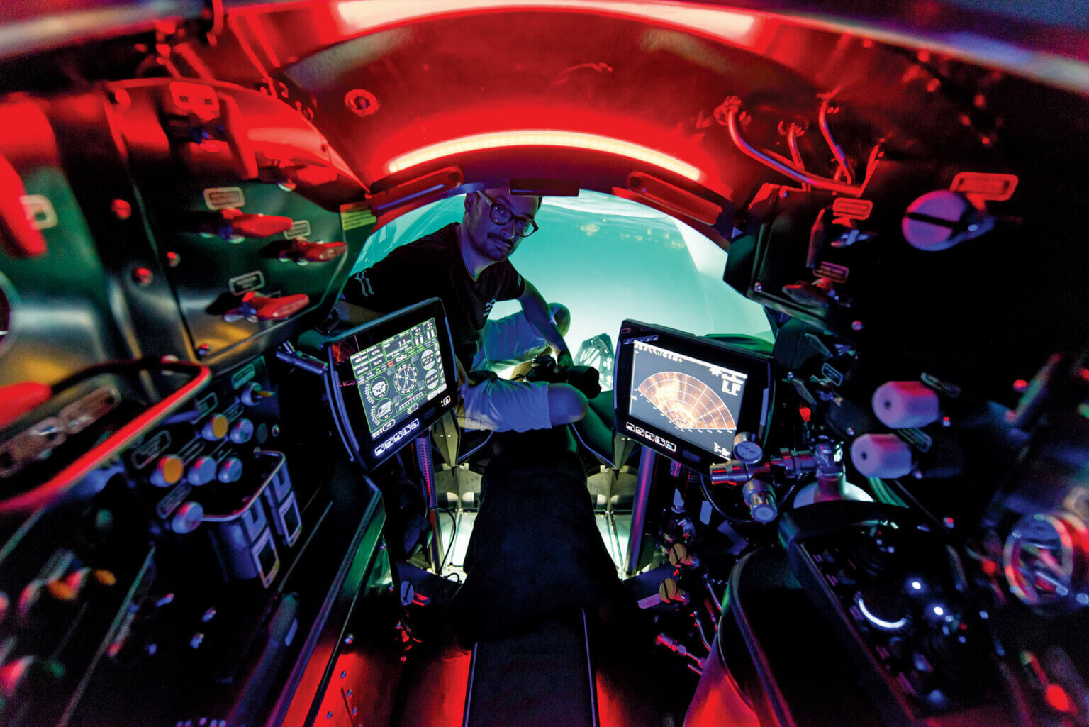 Learn to Pilot a Submersible - ALL AT SEA